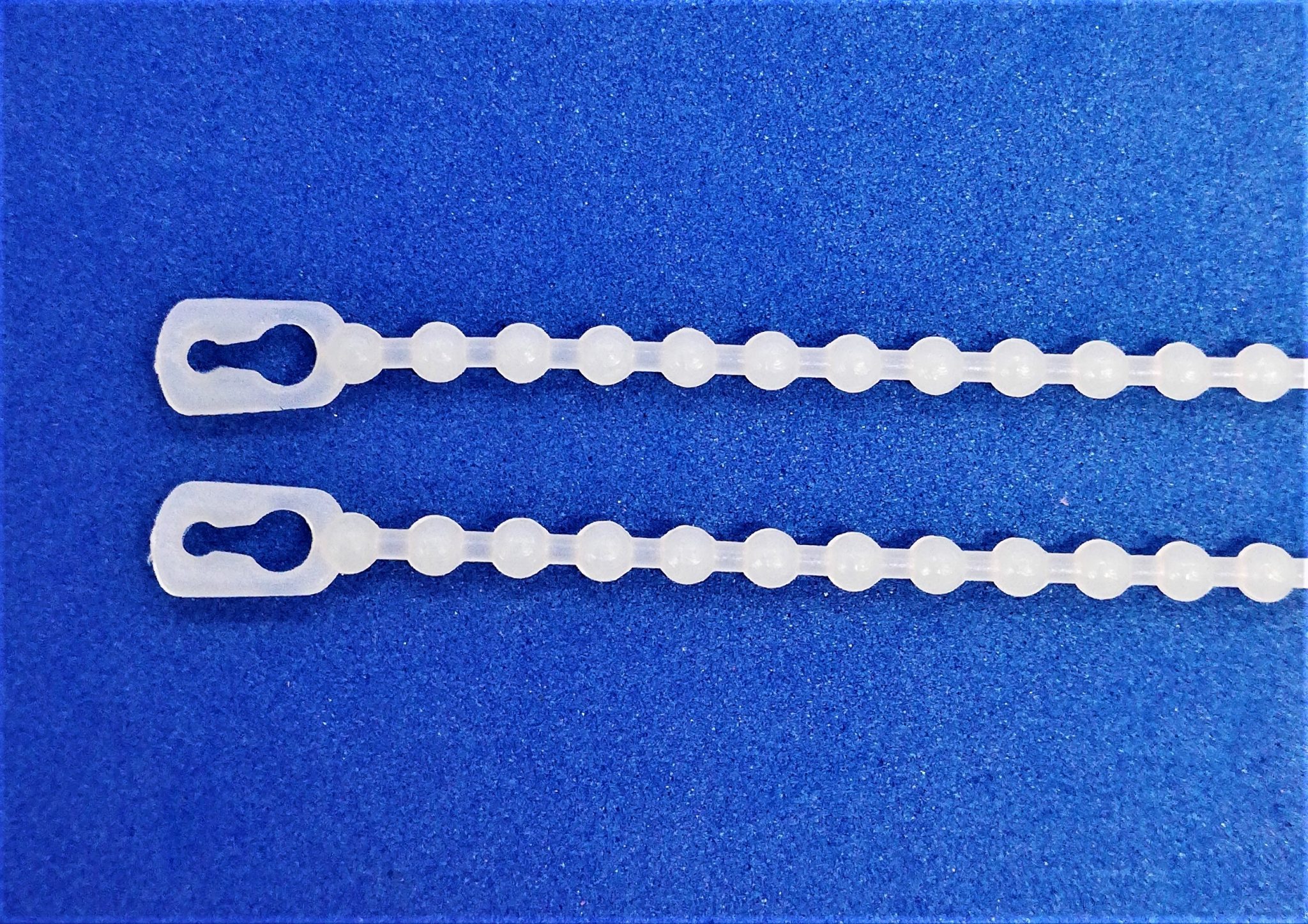 Cinchos con Cuentas - Beaded Ties - Plastic Fasteners - Micro Partes®